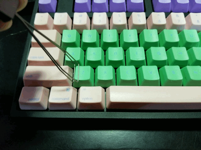 Pulling Keycaps