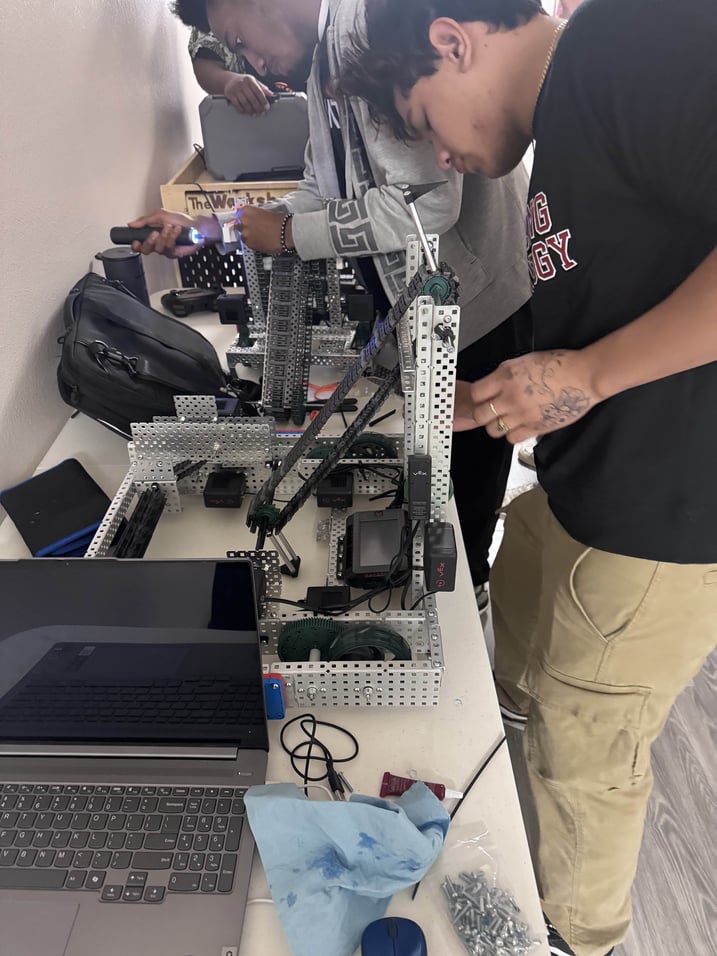 Meet the UAT Robotics Team